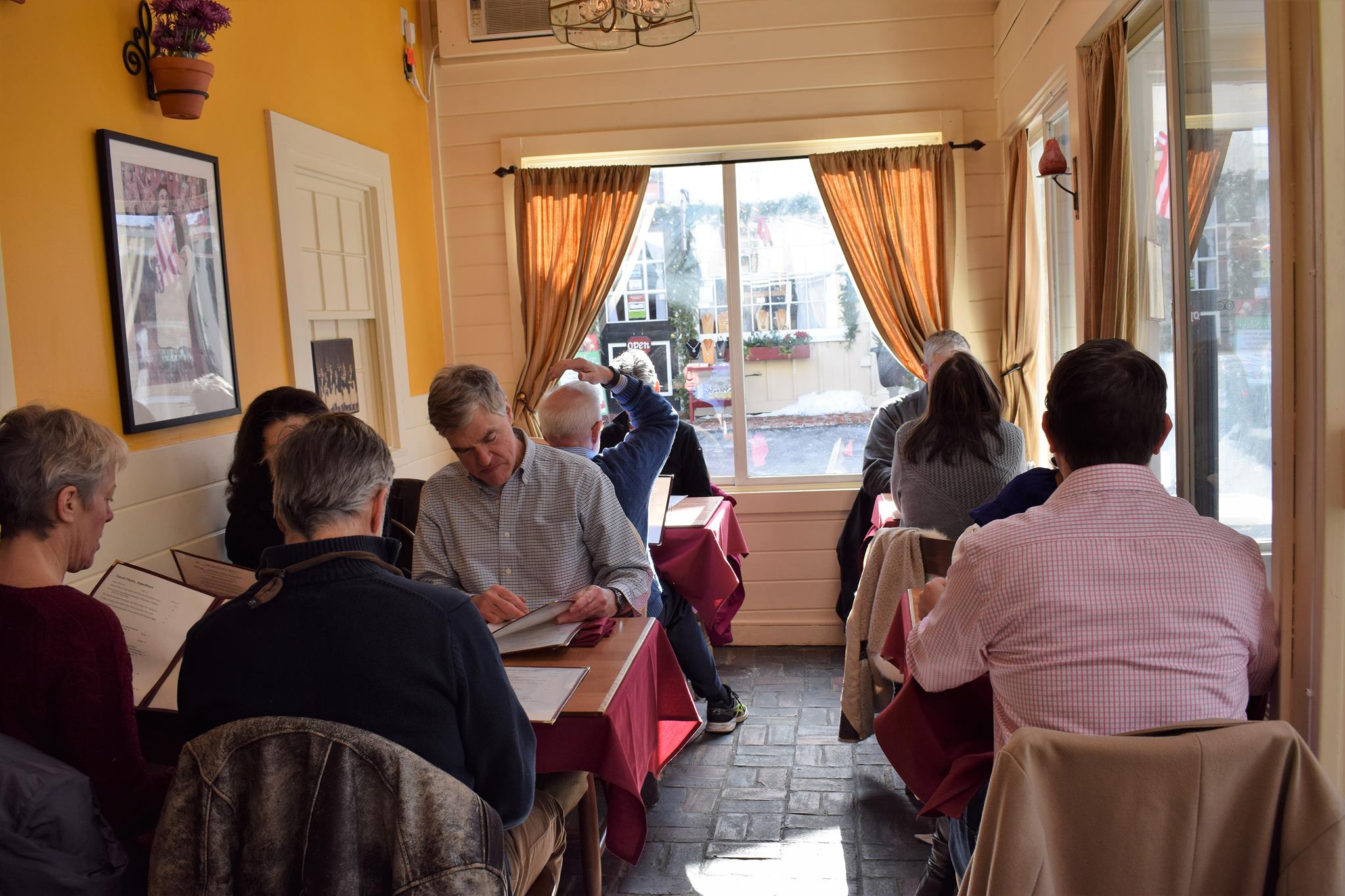 BUSINESS MONDAY: Spotlight on Once Upon A Table—Once upon a dream - The ...