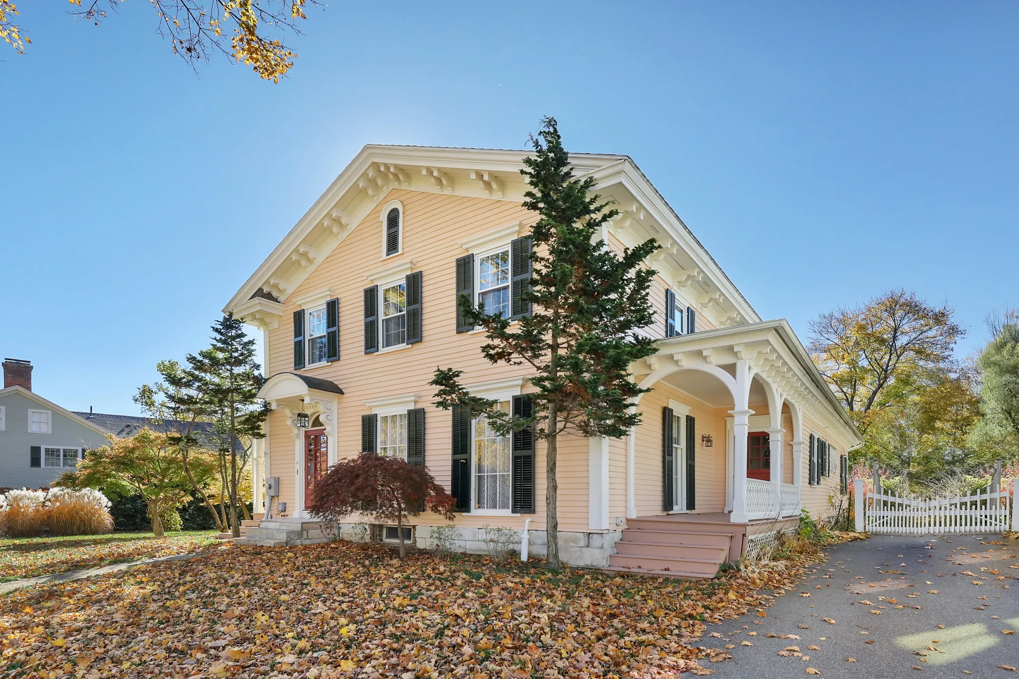 Lenox Historic In-Town Beauty - The Berkshire Edge