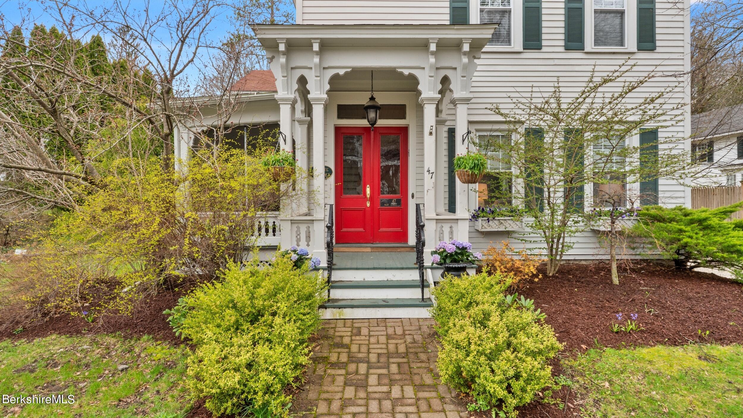 Welcome to Real Estate Friday! - The Berkshire Edge