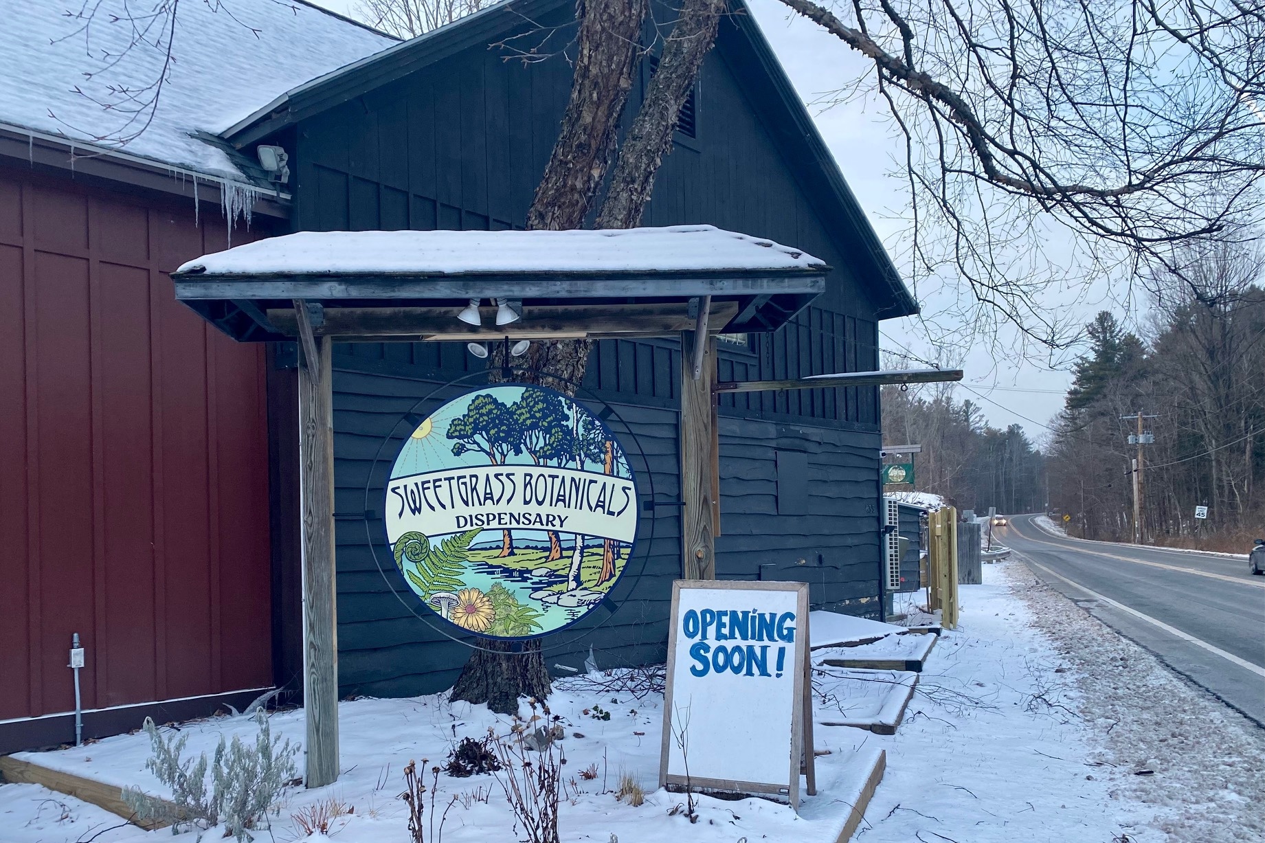 Town of Lee signs Host Community Agreement with Sweetgrass Botanicals ...